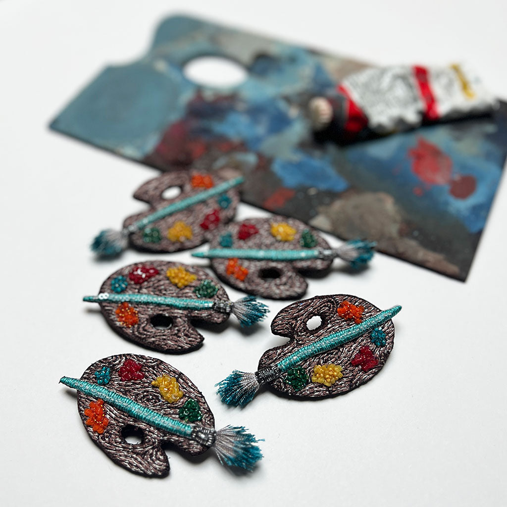 Art Souvenirs Art Pallet - ML Badges Pinmart Paint Palette And Brush ...